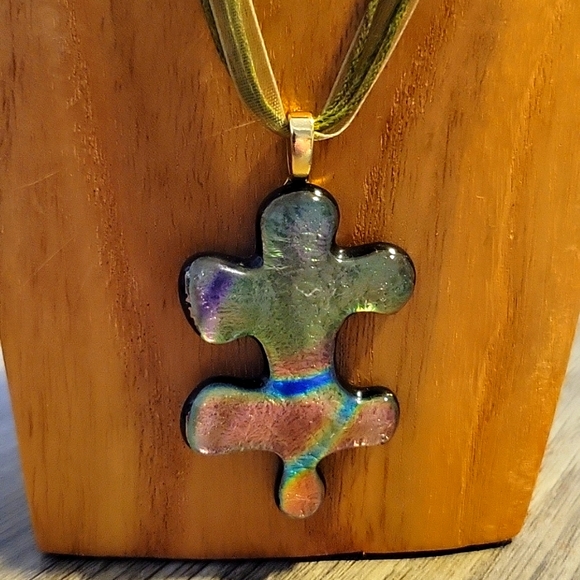 Lynn Smythe for The Creative Cottage | Jewelry | Autism Awareness Green ...